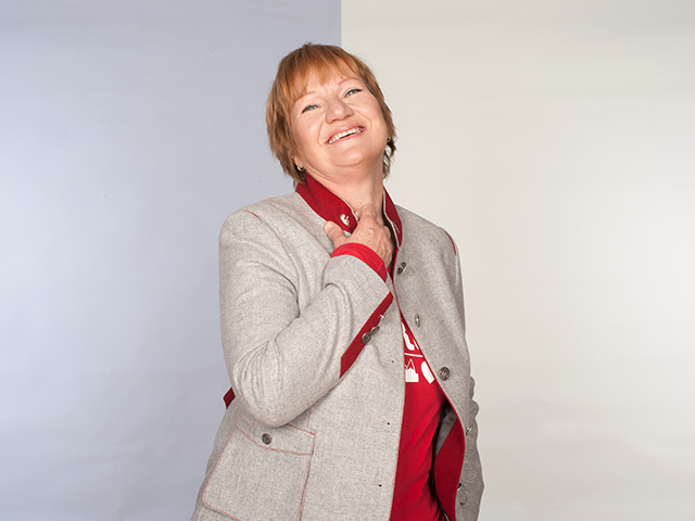 Karin Seiler - Porträts - Unternehmen - Tirolwerbung.at Karin Seiler - Porträts - Unternehmen - Tirolwerbung.at